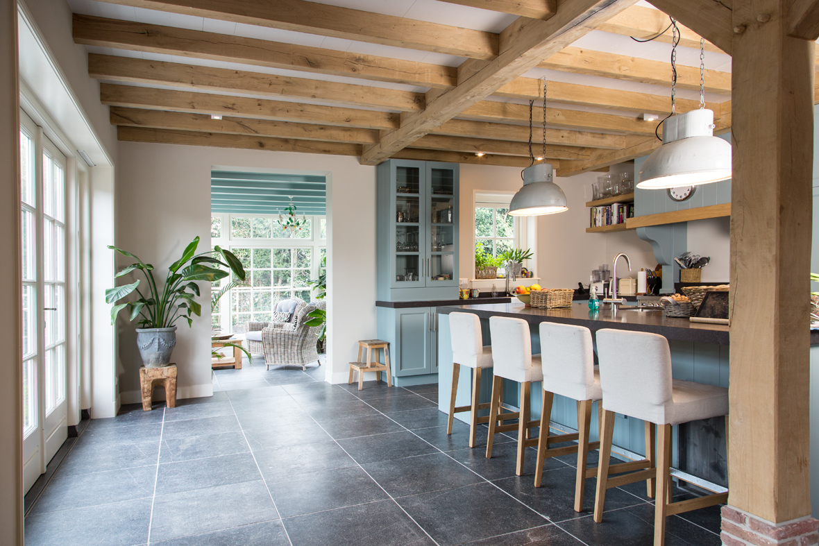 Karakteristiek houten balken plafond - NOESK